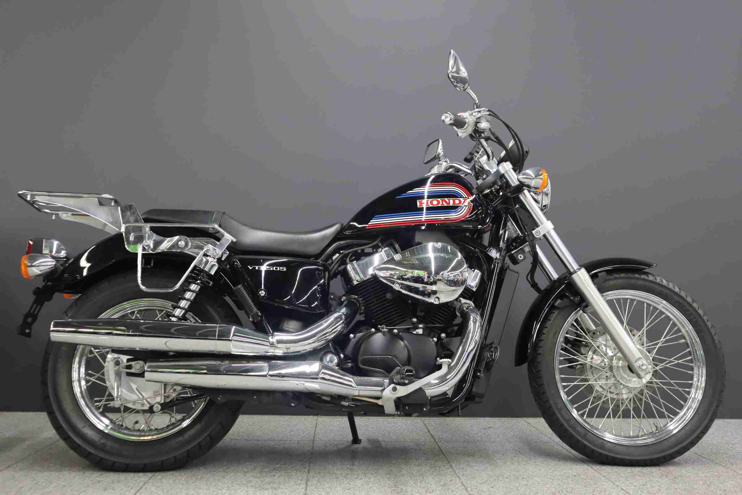 ホンダ/VT750S [バイク探し] | U-MEDIA (ユーメディア) | - 中古バイク・新車バイク探しの決定版！神奈川・東京でバイク探すならユーメディア！